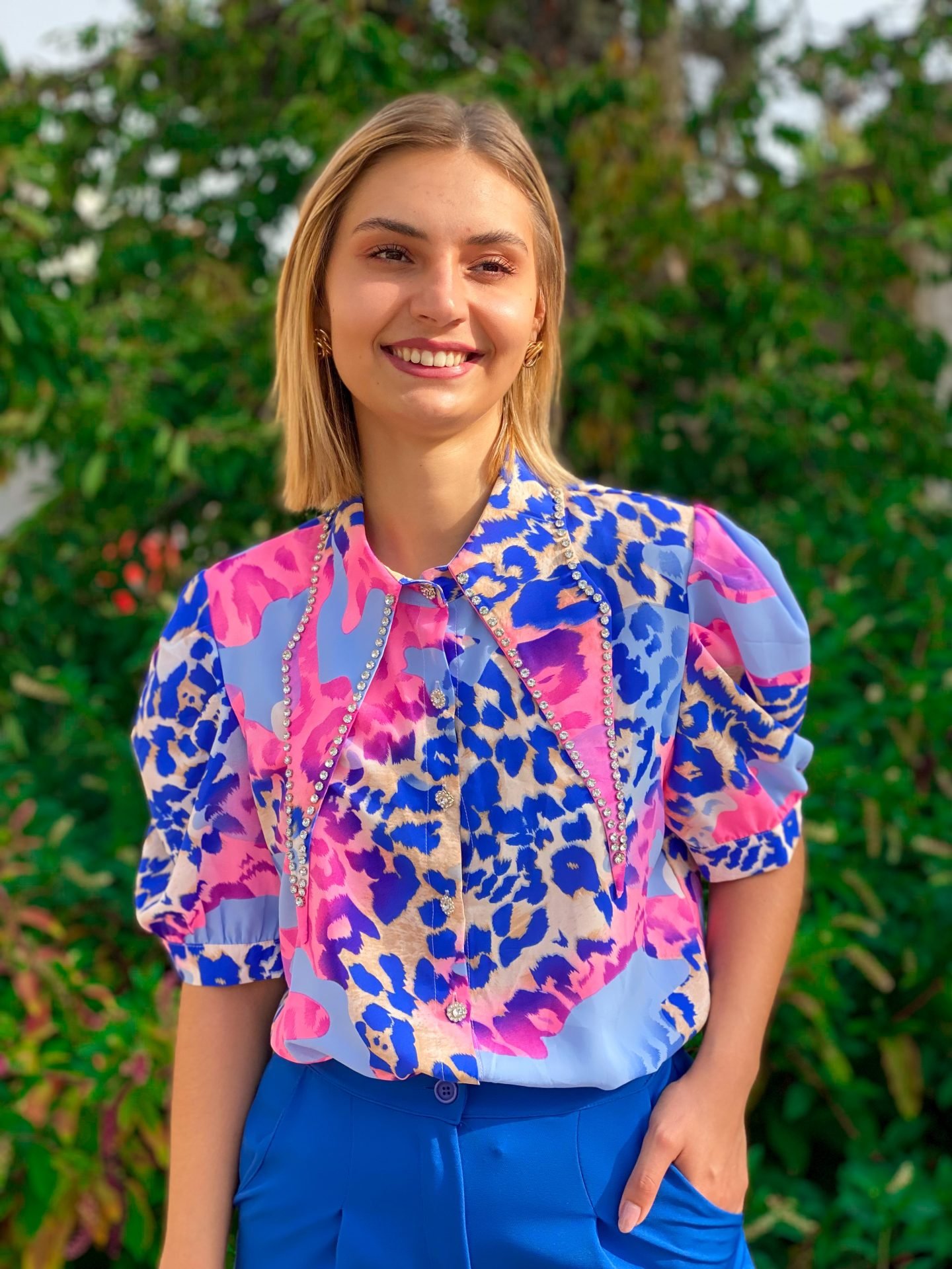 Blusa Azul Com Padrão - Belle Boutique